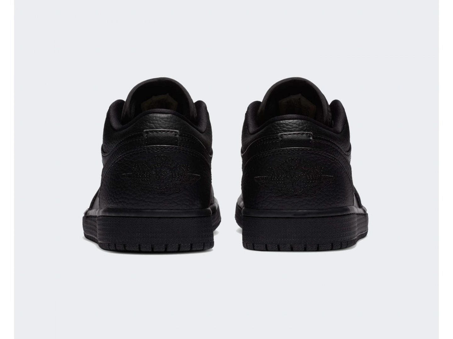 Кроссовки Air Jordan 1 Low / triple black 553558-091